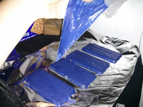 “Gingerbread” Tardis (Graham cracker Tardis) | One-Quest.com